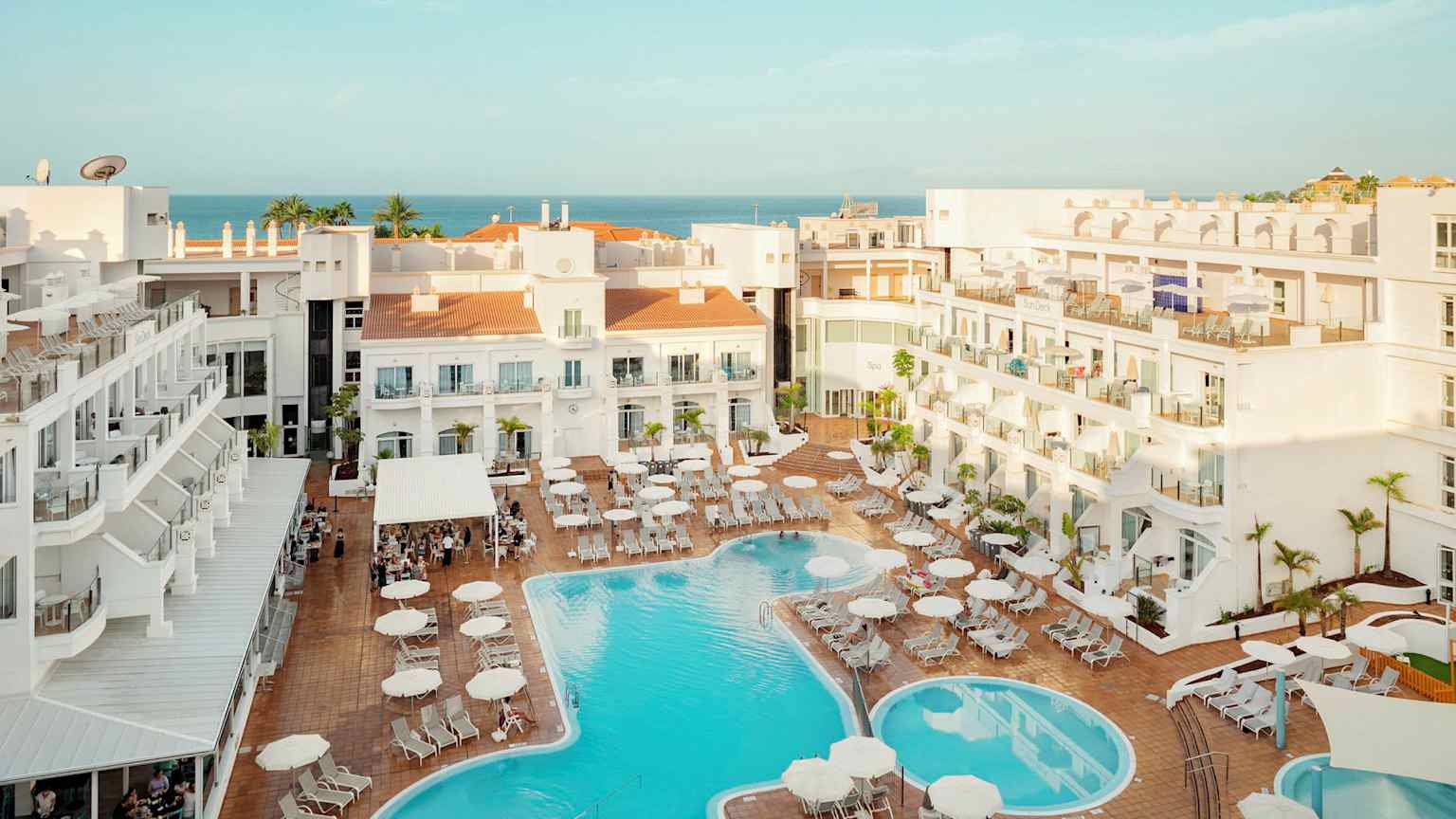 Pakkereiser | Pakkereise Ving med fly og hotell, charter & all inclusive