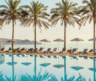 Alexandra Beach | Bestill hotell - Chaniakysten, Agia Marina hos Ving
